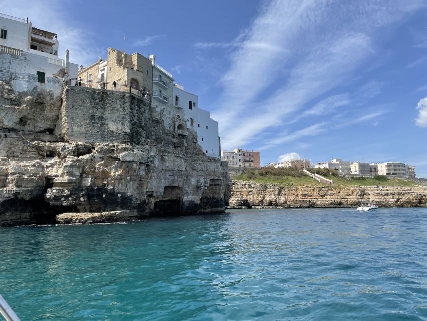 Polignano a Mare: Speedboat Cruise to Caves with Aperitif - The Details of the Speedboat Adventure
