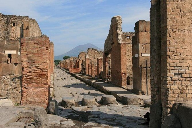Pompeii and Naples from Rome: Small Group Day Tour with Lunch - Long Day? Yes. Worth It? Absolutely.