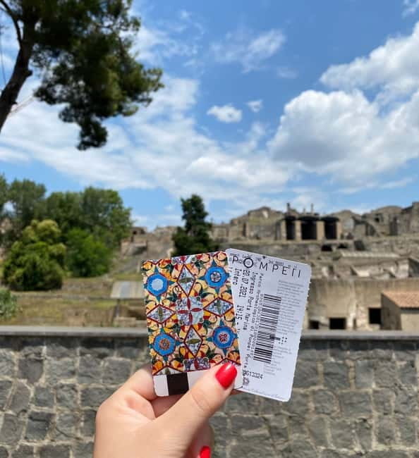 Pompeii: Skip the line ticket (art) + guide book + map - FAQs