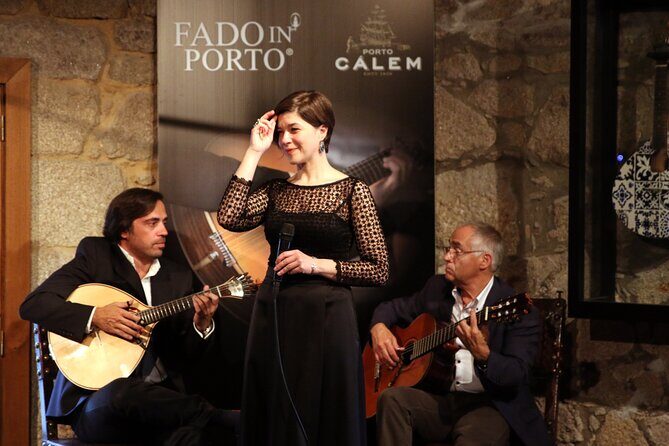 Porto: Cálem Cellar Tour, Live Fado Show and Wine Tasting - The Authenticity and Atmosphere