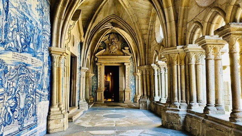Porto Cathedral Guided Tour with Entrance Tickets - Why This Tour Stands Out