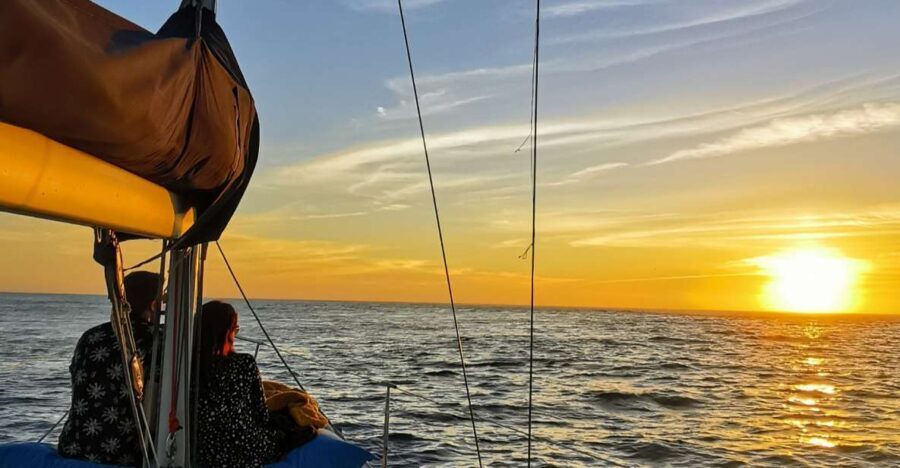 Porto: Charming Sailboat Cruise with Port Wine,Sunset Option - Scenic Stops and Engagements