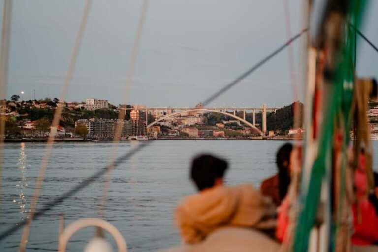 Porto: Douro River Boat Tour with Wine Tasting - Why This Tour Is a Solid Choice