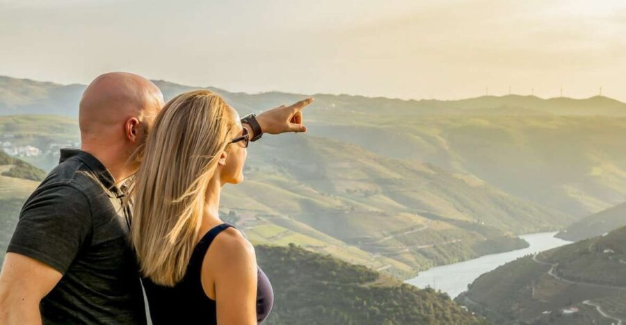 Porto: Douro Valley Tour with Wine Tasting, Cruise and Lunch - Detailed Breakdown of the Itinerary