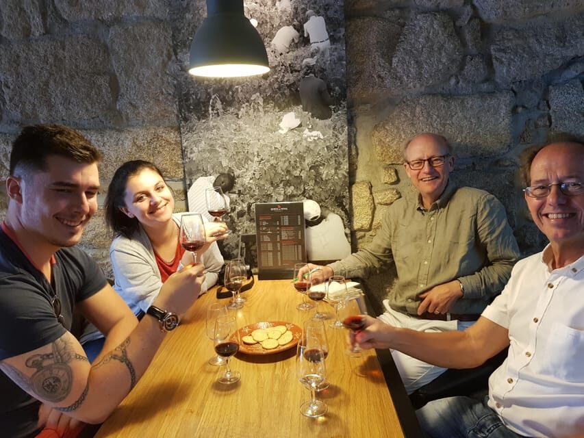 Porto: Port and Douro Wine Walking Tour with 9 Tastings - Visiting Vasques De Carvalho - Port Wine Tasting