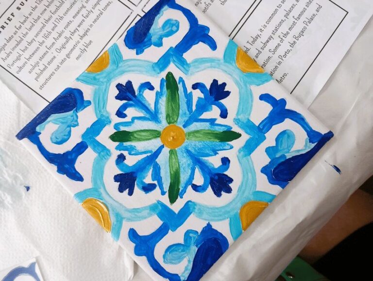 Porto: Tile Painting and Cocktails in Downtown Porto - The Value of the Experience