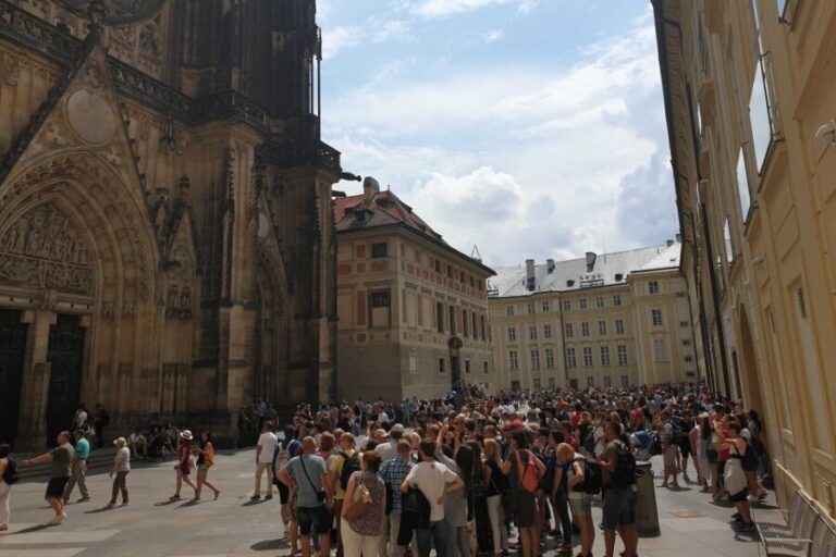 Prague: 1-Hour Castle Tour With Fast-GET Admission Ticket - The Sum Up: Is This Tour Worth It?
