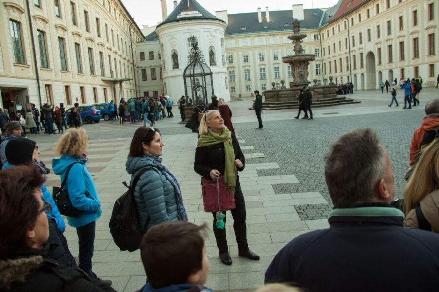 Prague: 3-Hour Old Town and Prague Castle Tour in German - Practical Details and What to Expect