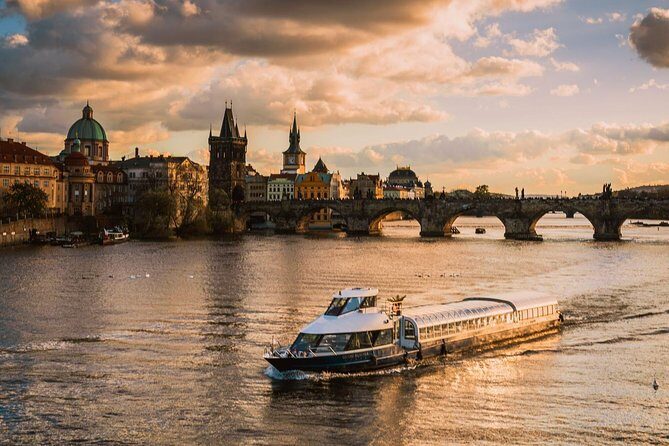 Prague Boats 3-hour Dinner Cruise - The Itinerary and Sights