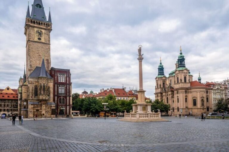 Prague: Castle, National Museum & Town Hall Tickets & Audio - Exploring Prague Castle at Your Own Pace