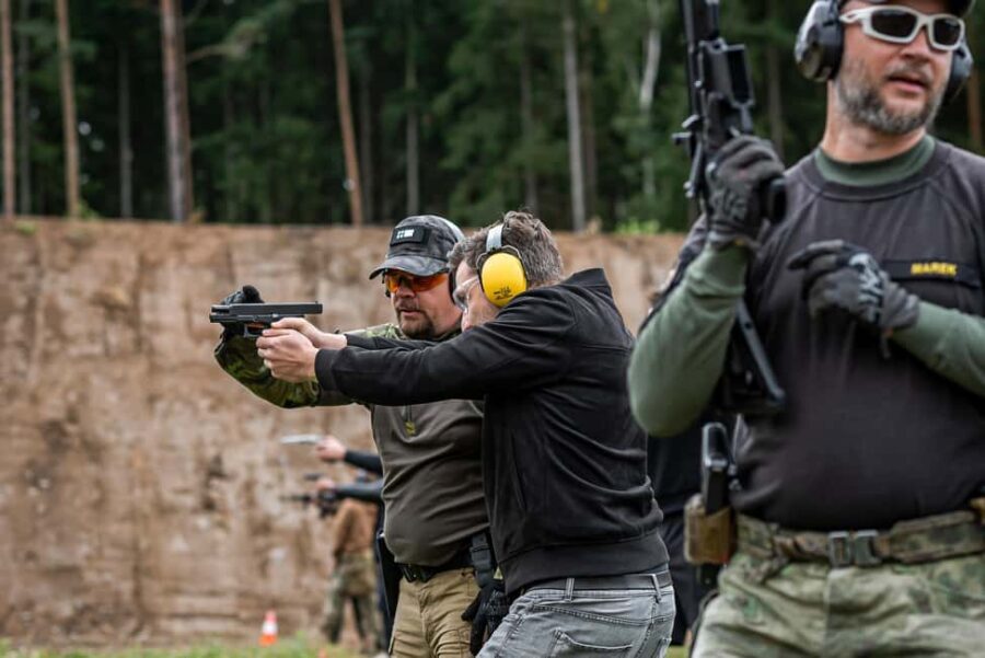 Prague: Shooting Experience with 3 to 10 Guns & Bus Transfer - The Experience in Detail