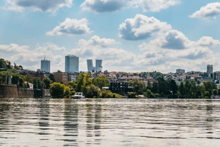 Prague: Vltava River Guided Canoeing Tour - Exploring the Itinerary in Detail