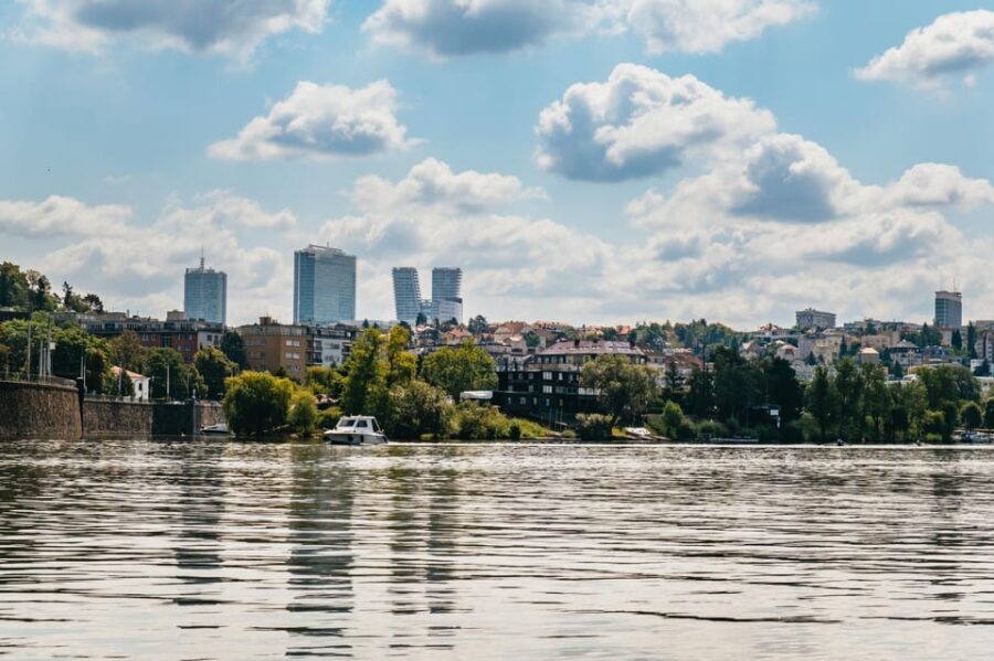 Prague: Vltava River Guided Canoeing Tour - Exploring the Itinerary in Detail