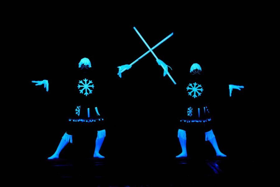 Prague: WOW Show Black Light Theater - The Experience in Action: A Breakdown