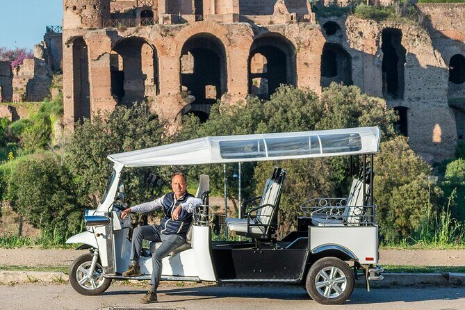 Private: 3 hours ETuk Tour in Rome - Analyzing the Value & Practicality