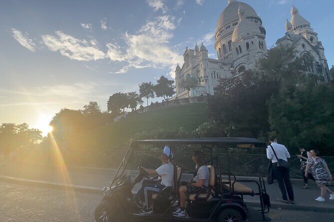 Private Golf Cart Tour: Paris Landmarks & Hidden Gems - Itinerary Breakdown: What to Expect