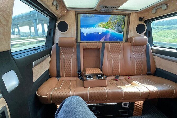 Private Transfer to Istanbul Airport from Fatih,Besiktas,Beyoglu - Meeting Points and Convenience