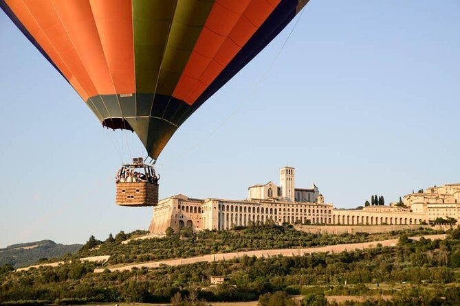 Professional hot air balloon rides at Assisi, Trasimeno in Umbria - What to Expect During the Flight