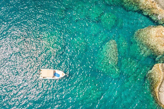 Rent a Boat in Santorini with Free License - Who Should Consider This Experience?