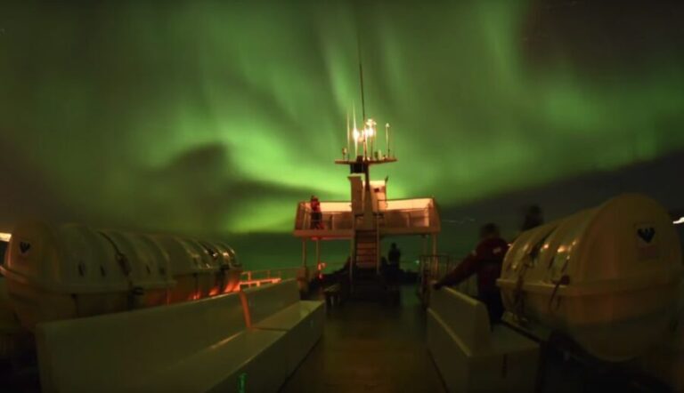 Reykjavík: Northern Lights Cruise - Who Is This Tour Best For?