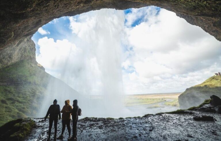 Reykjavik: South Coast, Glacier Hike & Northern Lights Combo - Who Should Consider This Tour?