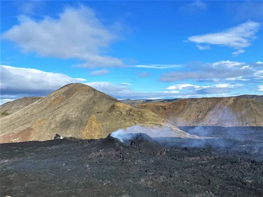 Reykjavík: Volcano Eruption Site and Reykjanes Hiking Tour - What to Expect and Practical Tips