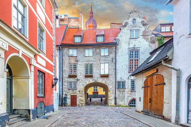 Riga: Private Walking Tour with a Local - Deep Dive into Riga’s Neighborhoods and Architecture