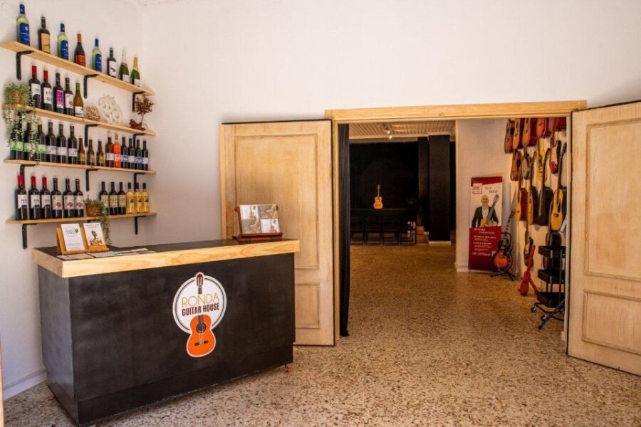 Ronda: Spanish - Classical & Flamenco - Guitar Concert - Who Will Love This Experience?