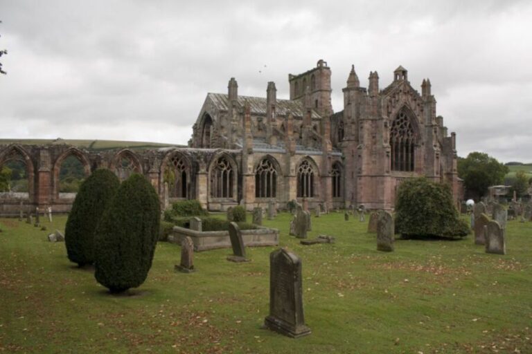 Rosslyn Chapel & Scottish Borders Tour from Edinburgh - Why Travelers Love This Tour