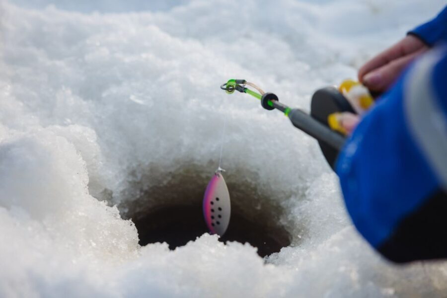 Rovaniemi: Arctic Circle Ice Fishing Experience - What You Can Expect from the Tour