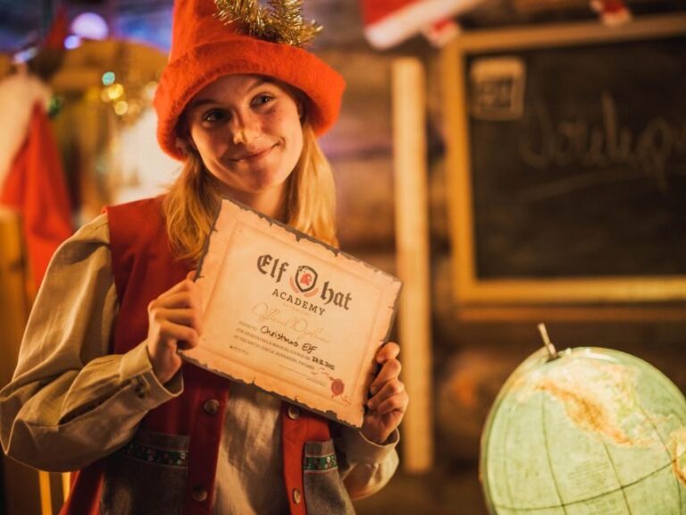 Rovaniemi: Elf Hat Academy in Santa's Village - What to Expect at the Elf Hat Academy