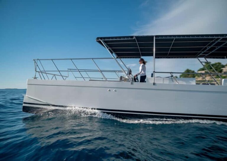 Rovinj: Sunset & dolphin group tours with Catamaran - The Itinerary: What to Expect