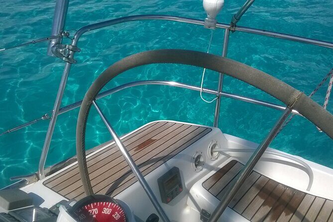 Sailing boat from Santa Teresa di Gallura to the Maddalena Archipelago - The Experience Onboard: Food, Drinks, and Atmosphere