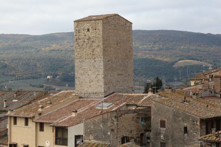 San Gimignano Campatelli Home and Tower Visit - Practical Aspects and Visitor Experience