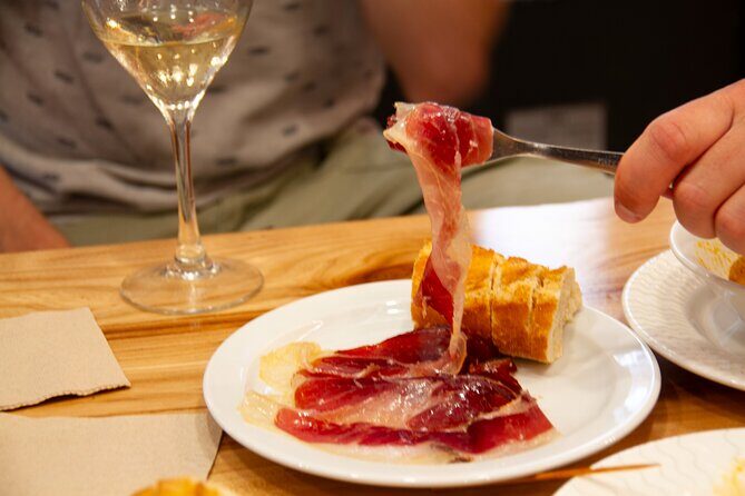 San Sebastian Food & Pintxos Tour with 12 Food & Drinks Tastings - Practical Details You Should Know
