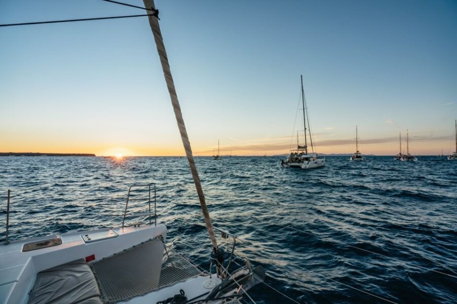 Santorini: Catamaran Caldera Cruise with Meal and Drinks - The Experience: What You Can Expect