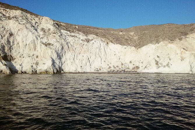 Santorini Catamaran Cruise with Fresh Meal and Open Bar - Crew and Guides: Knowledgeable and Friendly