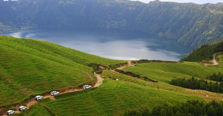 São Miguel, Azores: Sete Cidades Half-Day Jeep Tour - Who Should Consider This Tour?