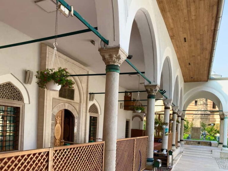 Sarajevo: Islamic Traditions and Daily Life Tour - Who is This Tour for?