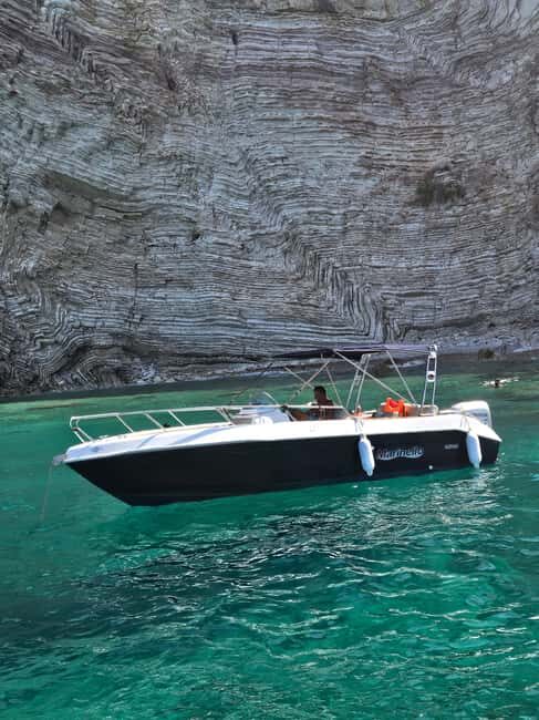 Sarandë: Boat Tour to Kroreza with Snorkel and free Umbrella - Authenticity & Value