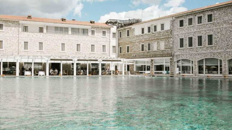 Saturnia: Terme di Saturnia Hot Spring Pools Park Day Ticket - What to Expect During Your Visit