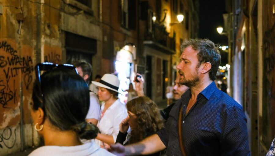 Secrets of Rome: Historical True Crime Small Group Tour - What to Expect and Practical Details