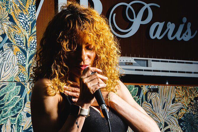 Seine River Dinner Cruise with Live Singer by VIP Yacht de Paris - Pricing and Value