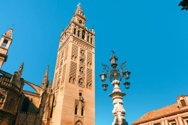 Seville: Alcázar, Cathedral & Giralda Fast Track Guided Tour - Practical Details and Tips