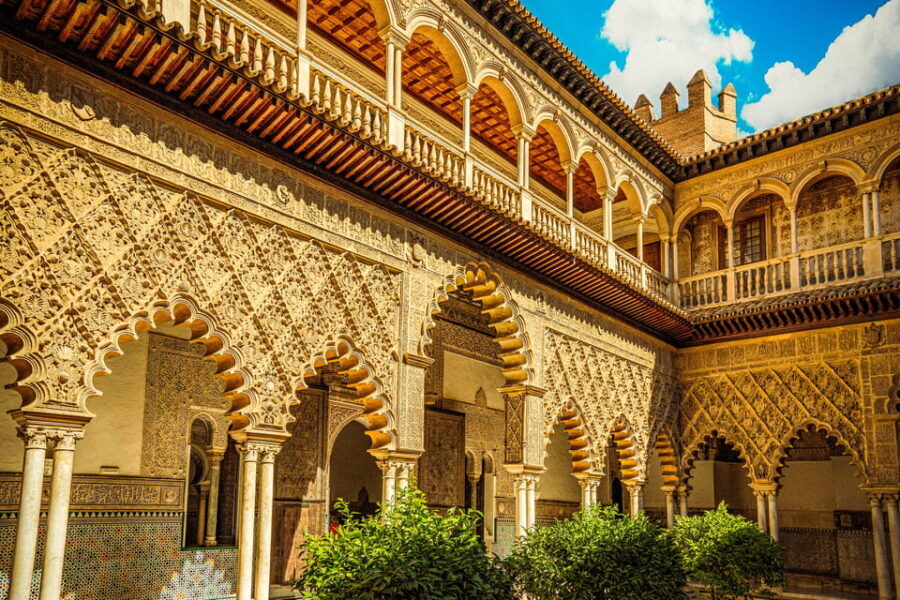 Seville: Priority Access Cathedral, Giralda & Alcázar Tour - Who Should Consider This Tour?