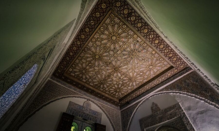 Seville: Royal Alcázar Skip-the-Line Tour by Local Experts - Detailed Breakdown of the Itinerary