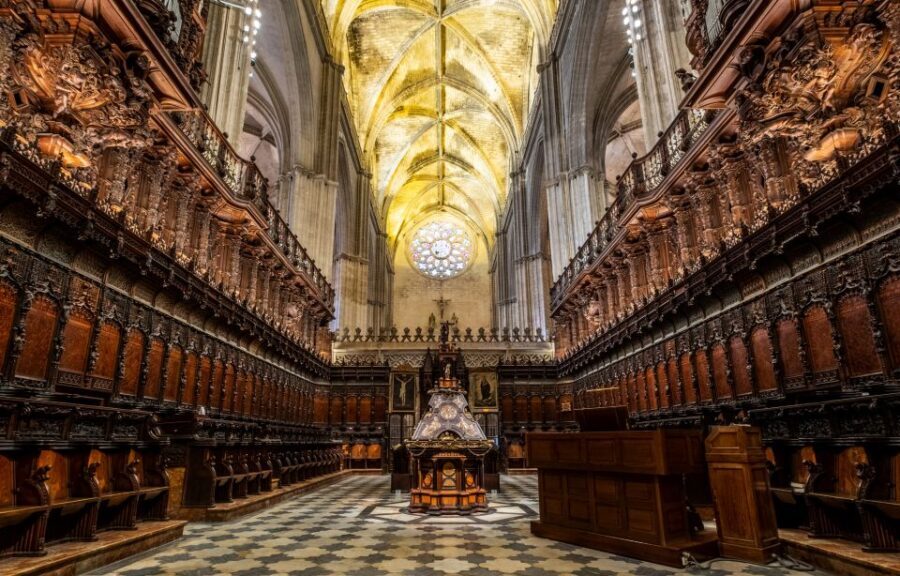 Seville: Small-Group Cathedral and Giralda Tour with Tickets - Why This Tour Offers Great Value