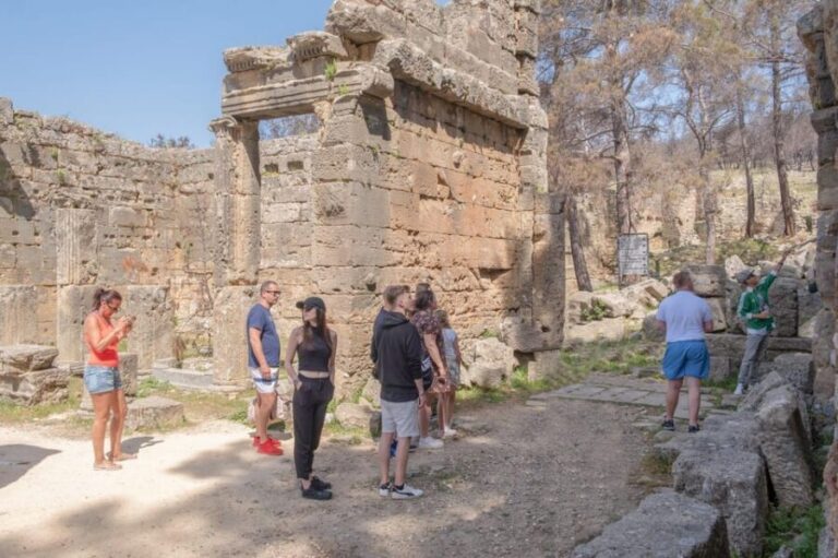 Side: Cabrio Bus and Boat Day Trip at the Green Lake - What Sets This Tour Apart