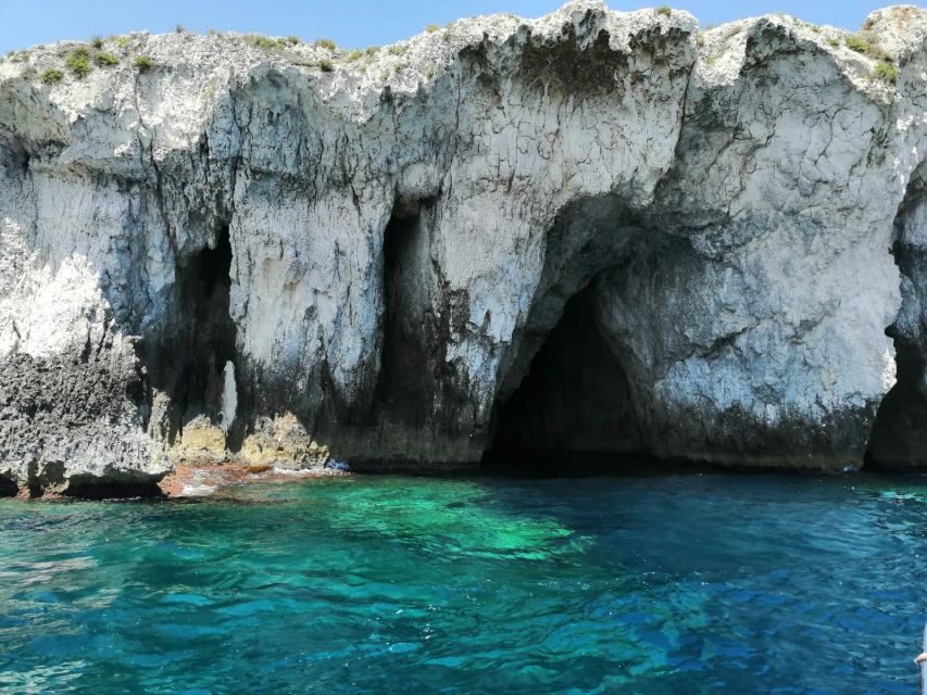 siracusa boat tour with visit to sea caves and ortigiaisland - A Closer Look at the Syracuse Boat Tour Experience