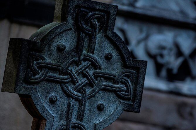 Small Group Edinburgh Underground Vaults & Graveyard Ghost Tour - The Sum Up